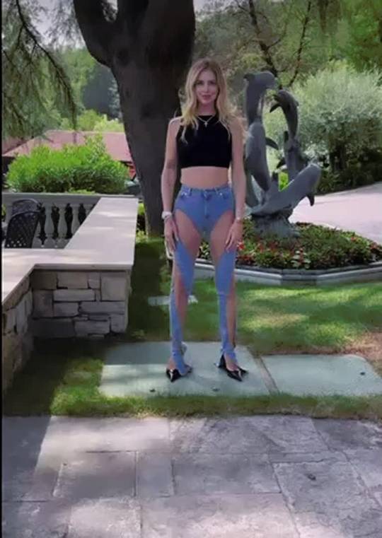 Bottomless Denim | Scrolller