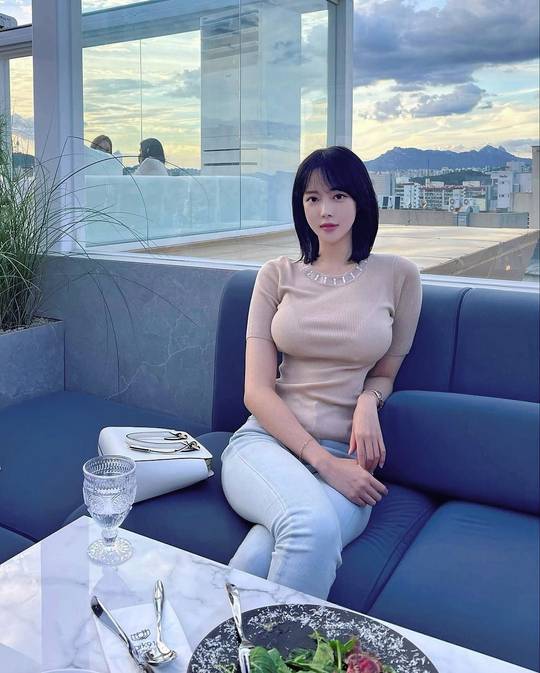 Bra lines | Scrolller