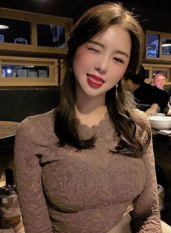 Braline on this beautiful top | Scrolller