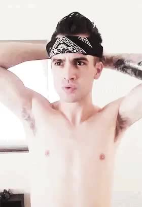 Brendon Urie | Scrolller