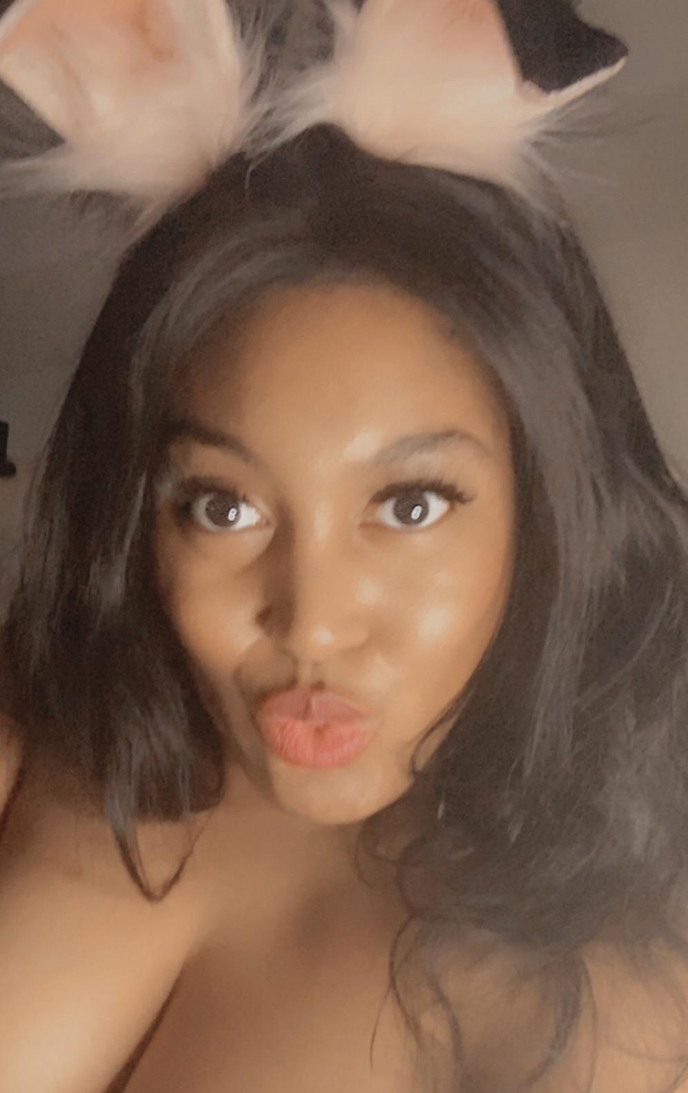 Brown Bunny Girl | Scrolller