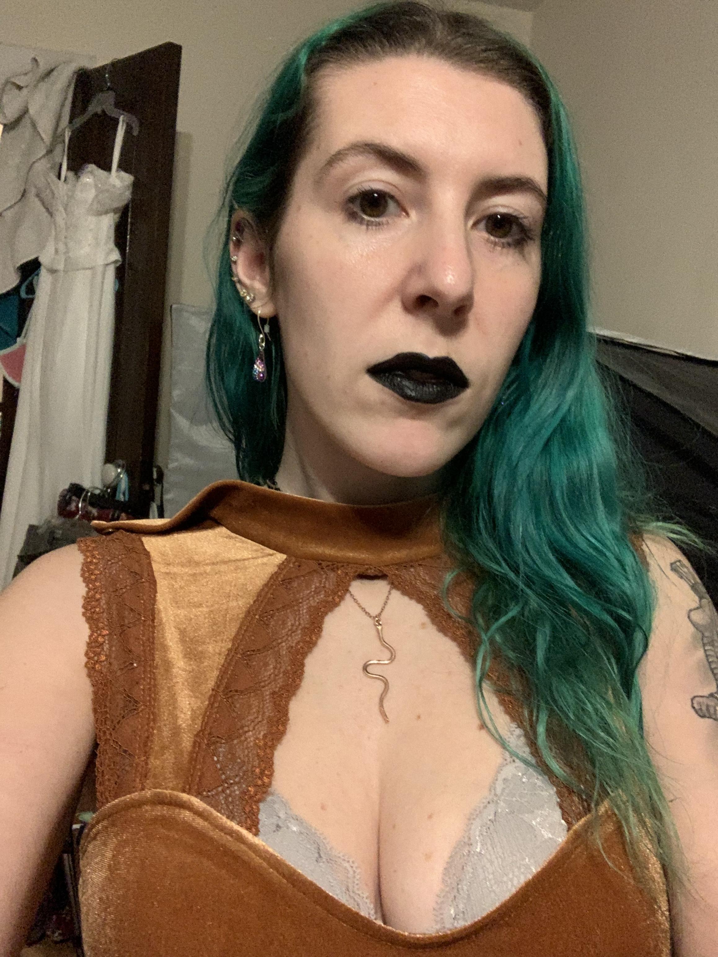 Busty and spooky | Scrolller