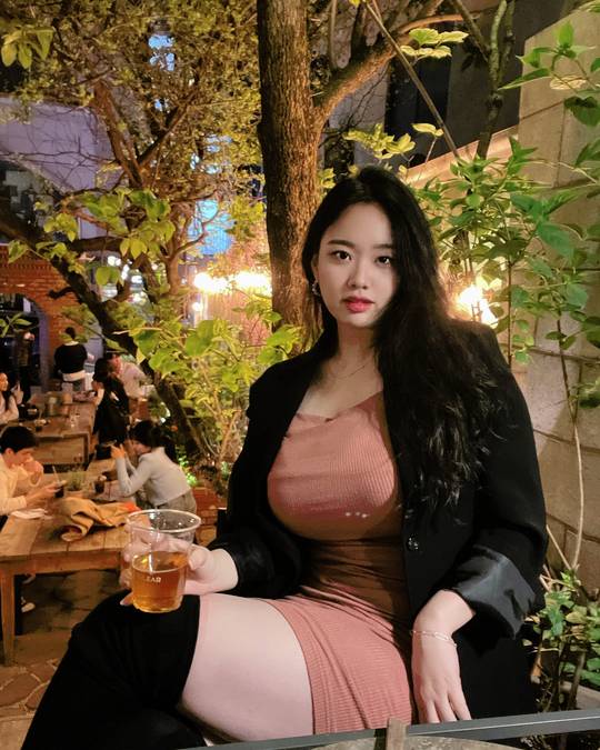 Busty korean | Scrolller
