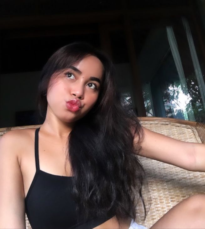Can I be your girl next door? 🥰 | Scrolller