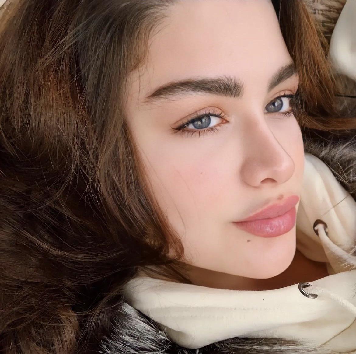 Can someone do her? | Scrolller