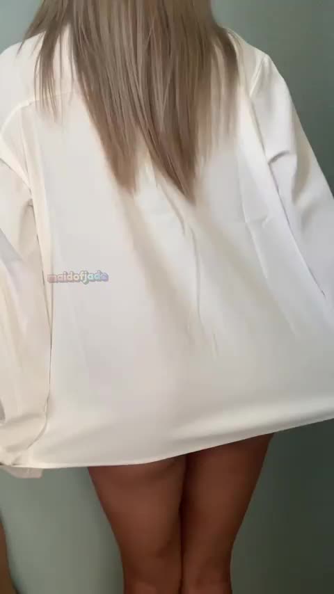 Can you enter at my little gap | Scrolller