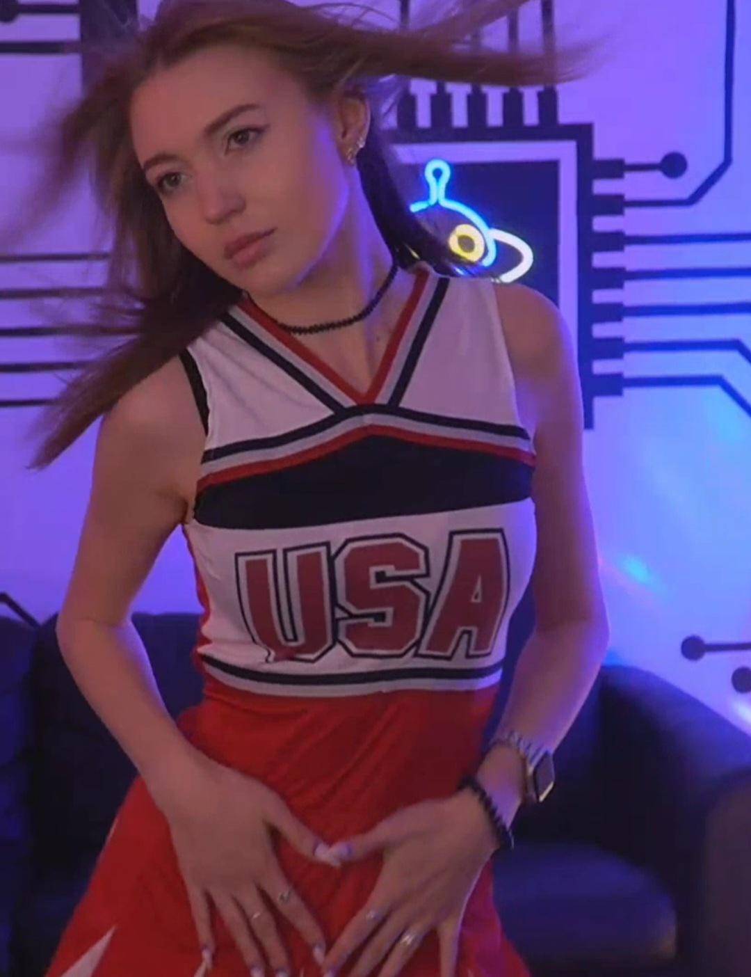 Candy as a cheerleader | Scrolller