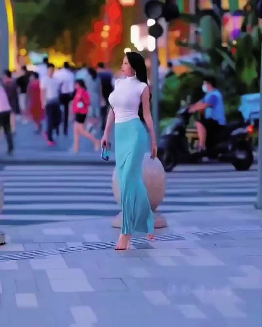 Can't Hide Those | Scrolller