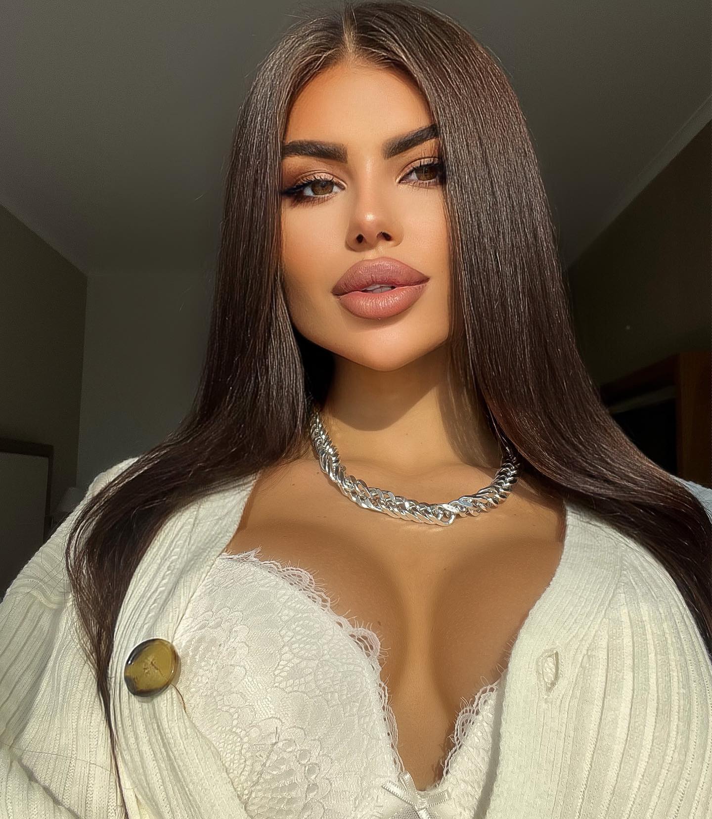 Cardigan Meat | Scrolller