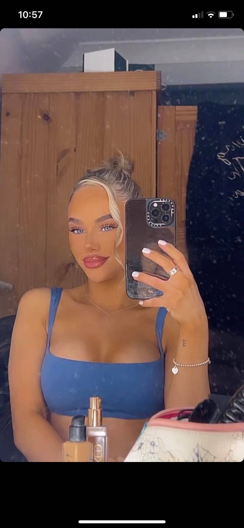 Cassie pt2 | Scrolller