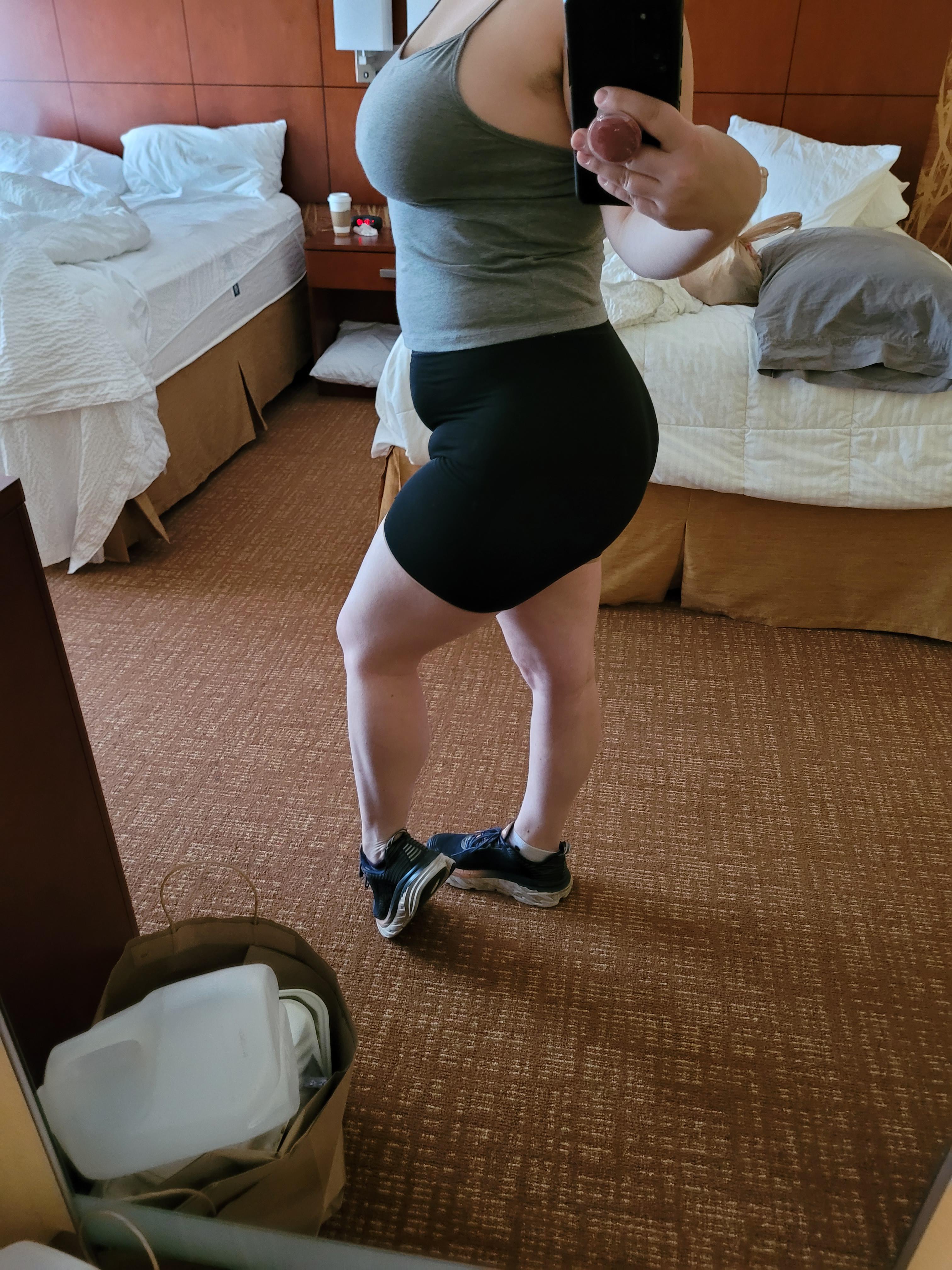 Casual travel outfit🥰 | Scrolller