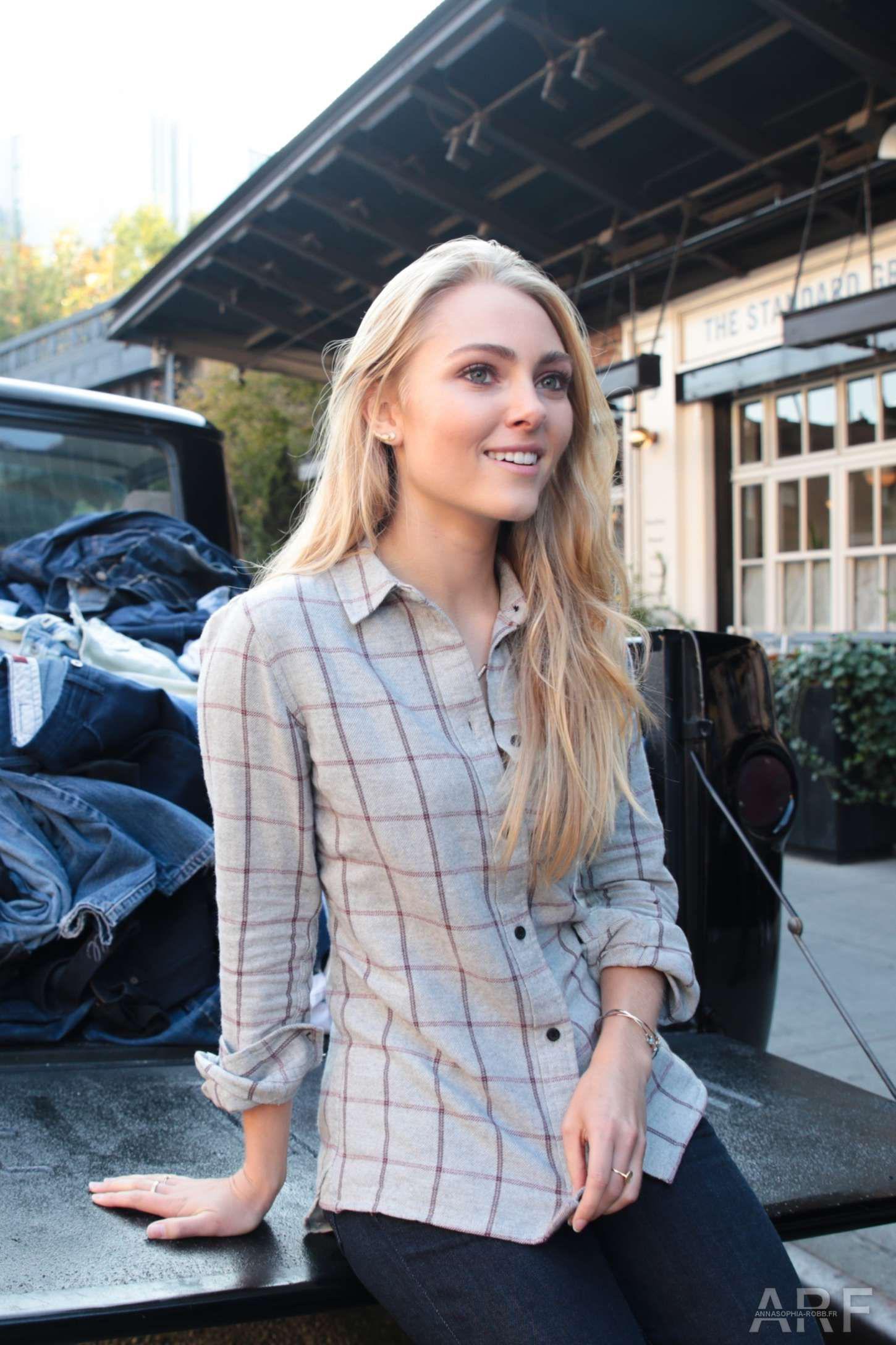 Casually Beautiful | Scrolller