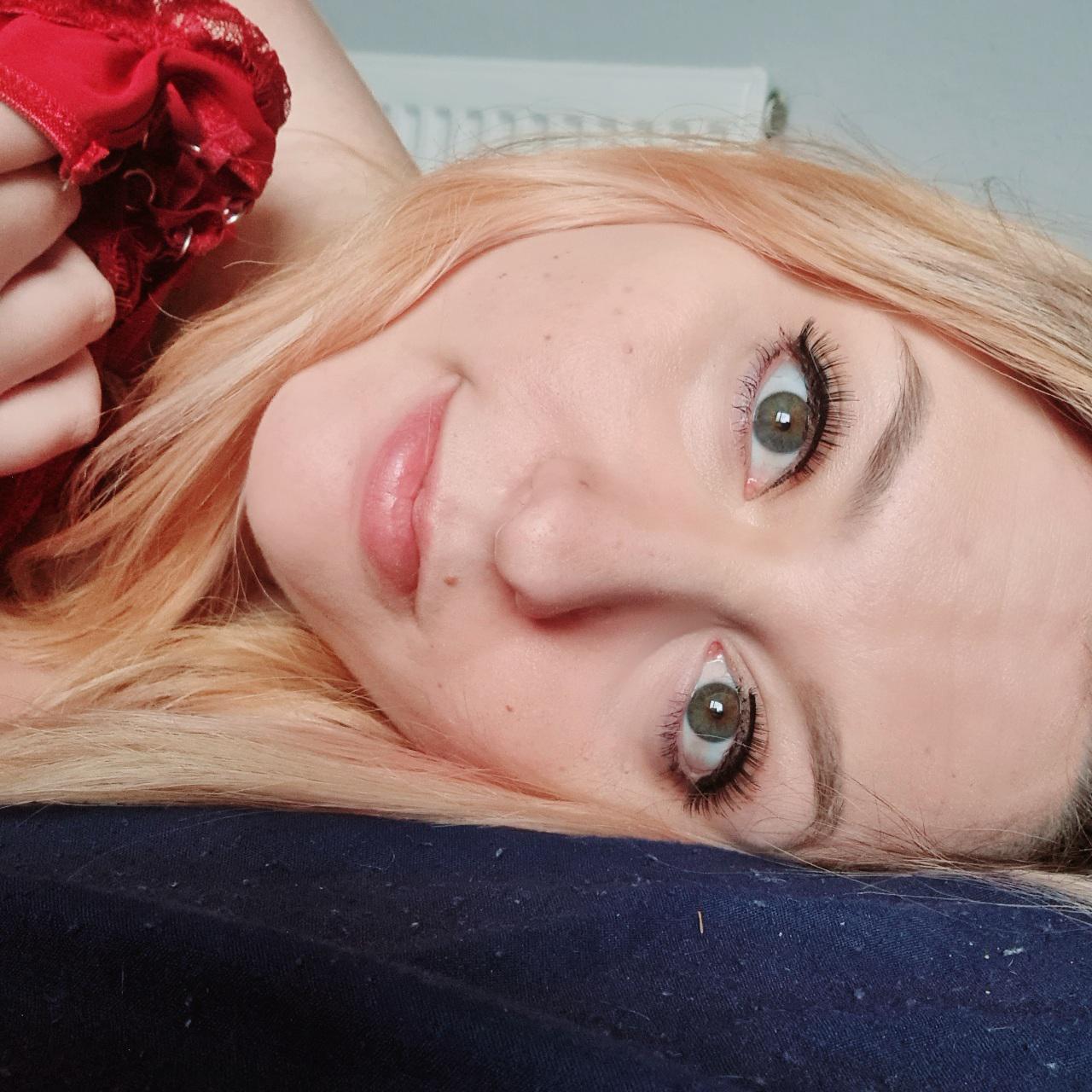 Cat nap in the sun | Scrolller