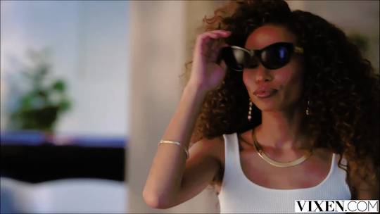 Cecilia Lion - Fixer Part 2 | Scrolller