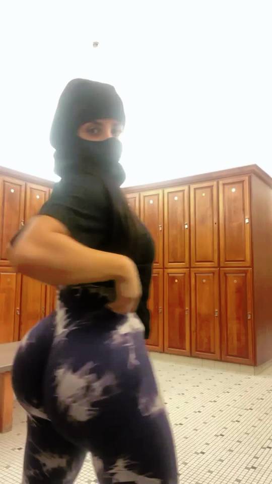 Changing Room | Scrolller