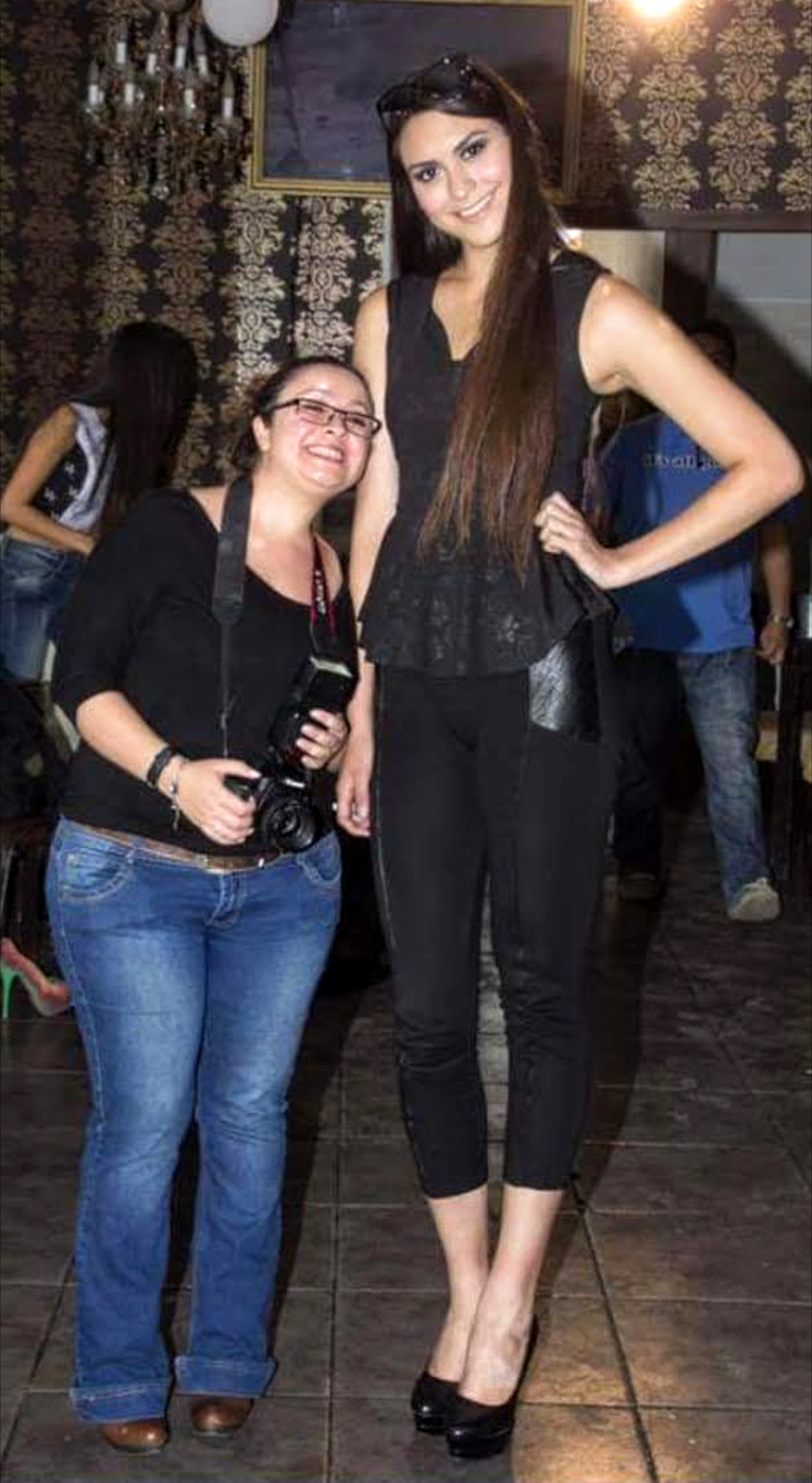 Chest height | Scrolller