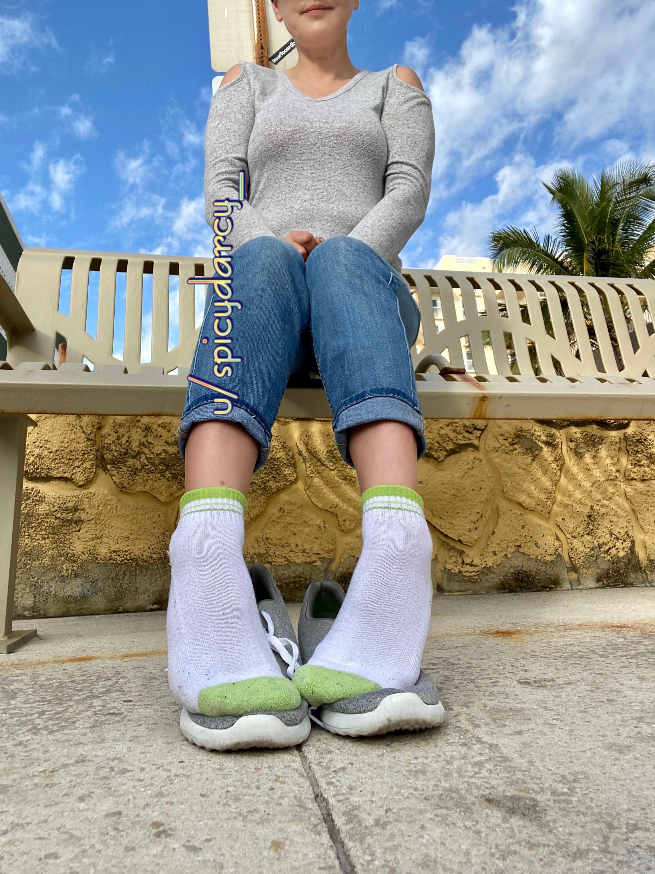 Chilling out. Come over, take my socks off | Scrolller