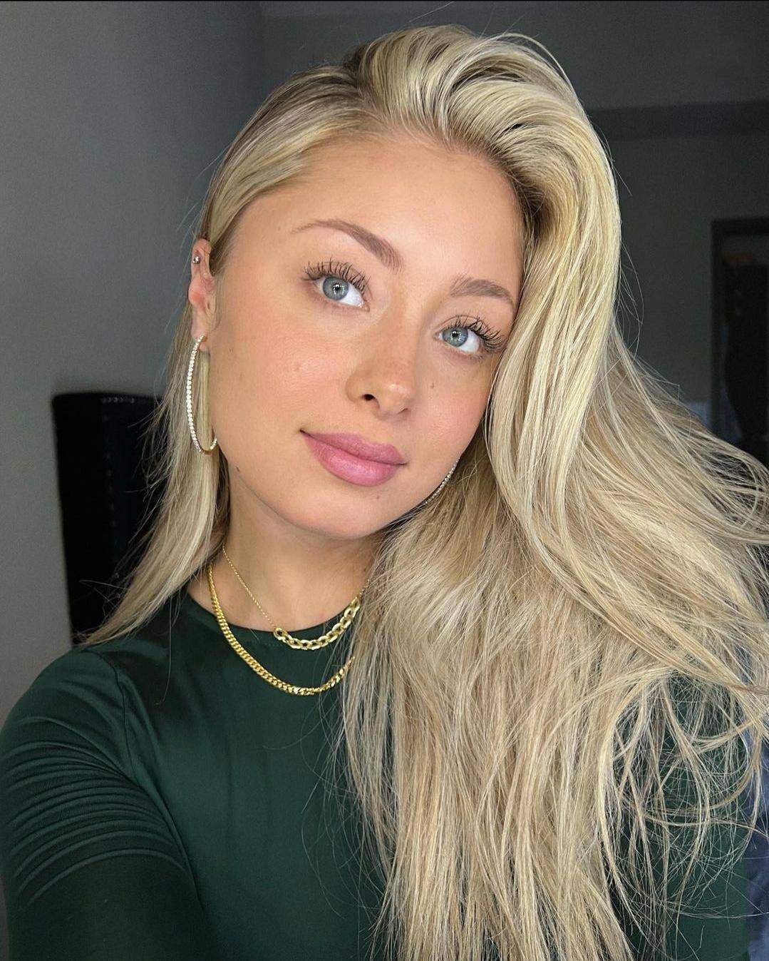 Chloe Cluchey [irtr] | Scrolller