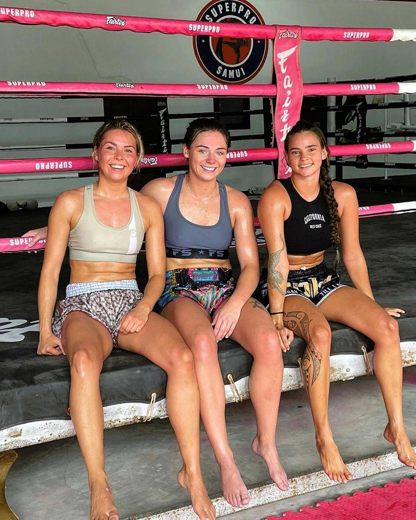 CHOOSE YOUR FIGHTER 🥊👊 | Scrolller