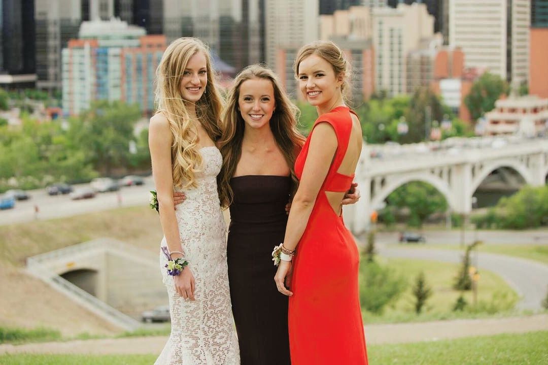 Choose your formal fun! | Scrolller