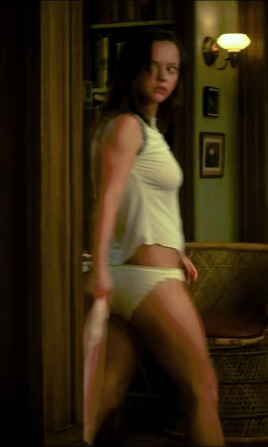 Christina Ricci - Anything Else (2003) Enhanced | Scrolller