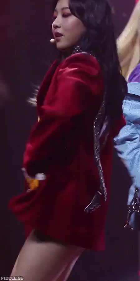 CLC Seungyeon | Scrolller