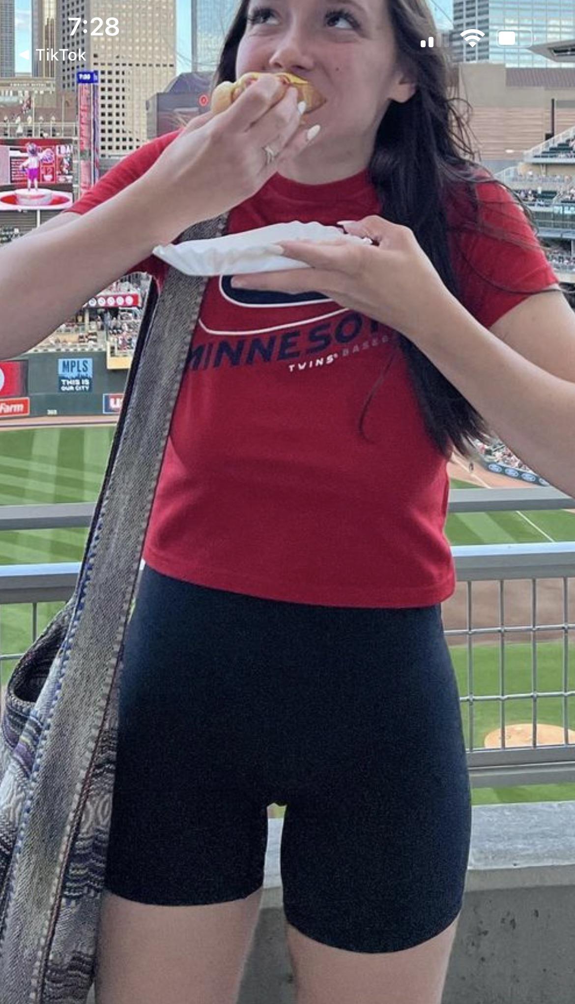 Clit 😮‍💨 | Scrolller