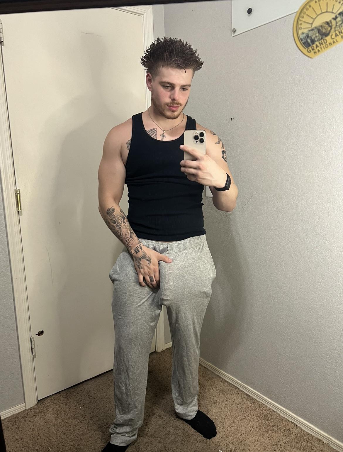 Come see me fully uncensored on my $5 OnlyFans ️👇🏽 | Scrolller