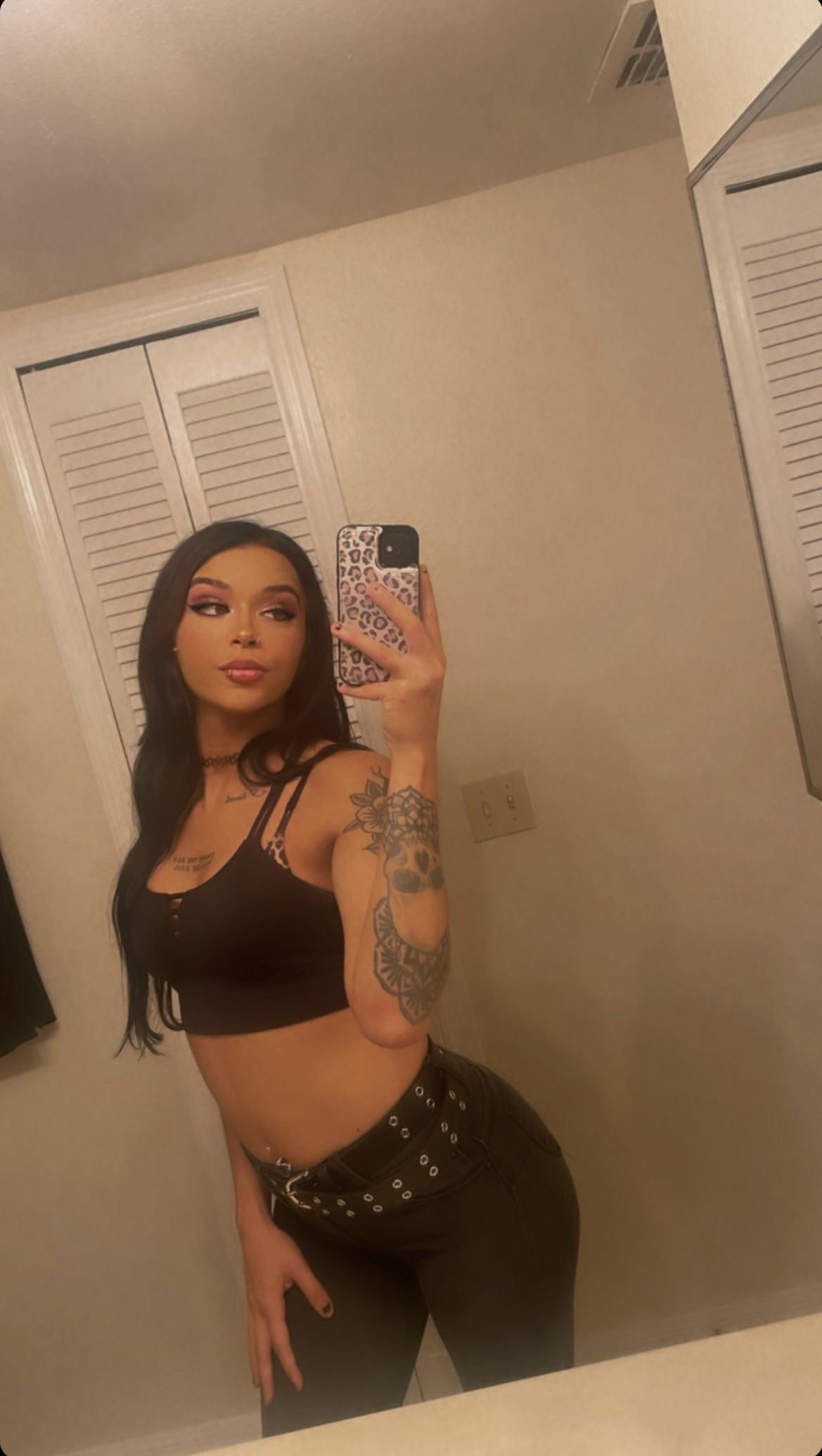 Cora Jade 🤤🤤🤤 | Scrolller