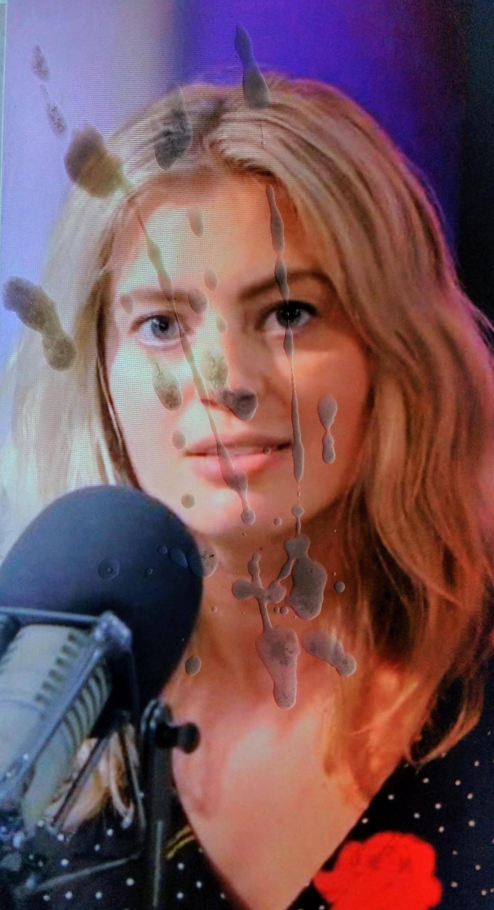 covered in loads | Scrolller