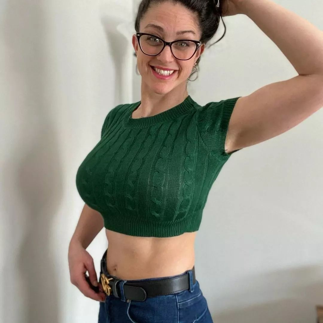 Crop Top Sweatermeat | Scrolller