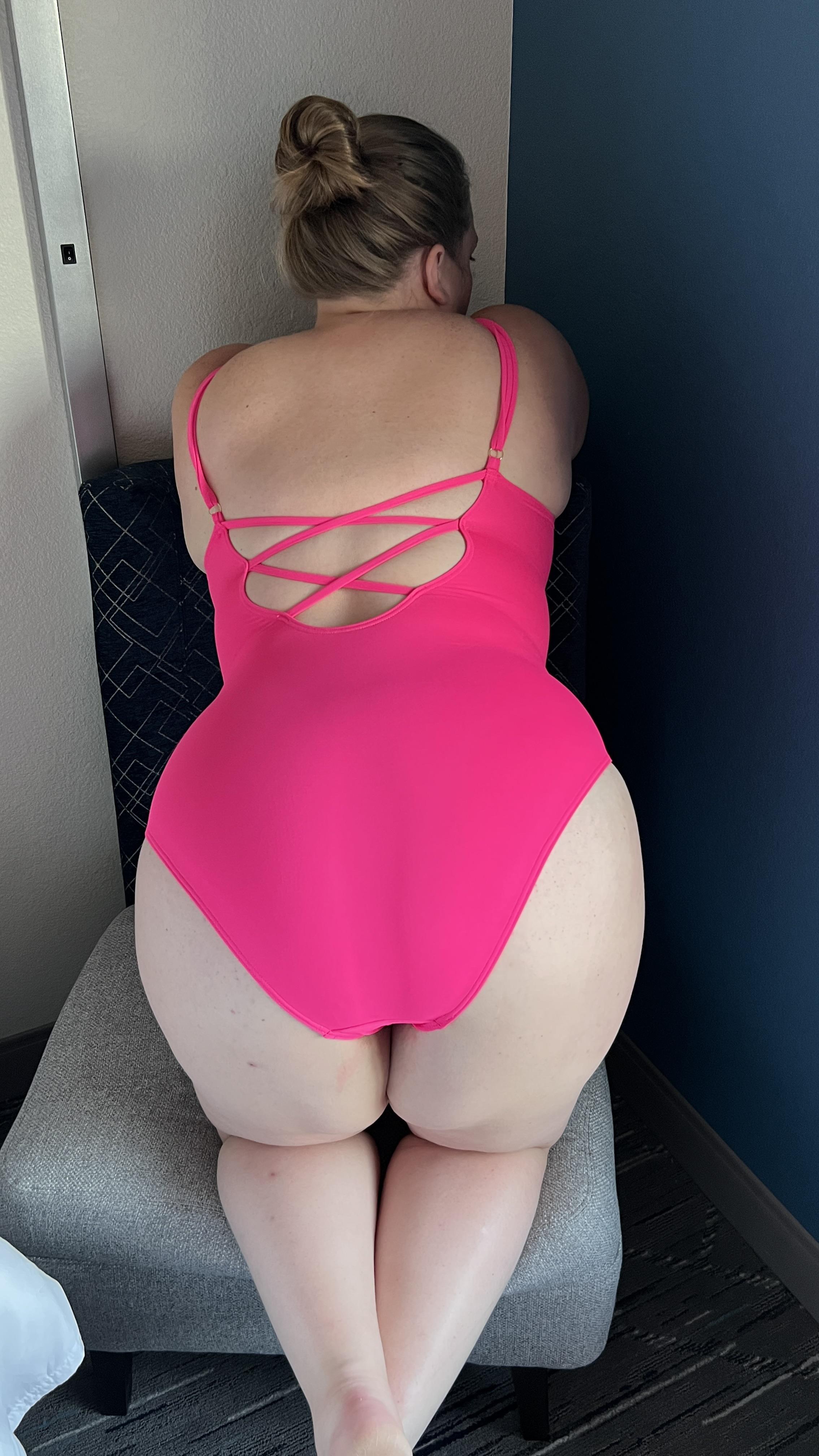 Cum swimming with me? | Scrolller