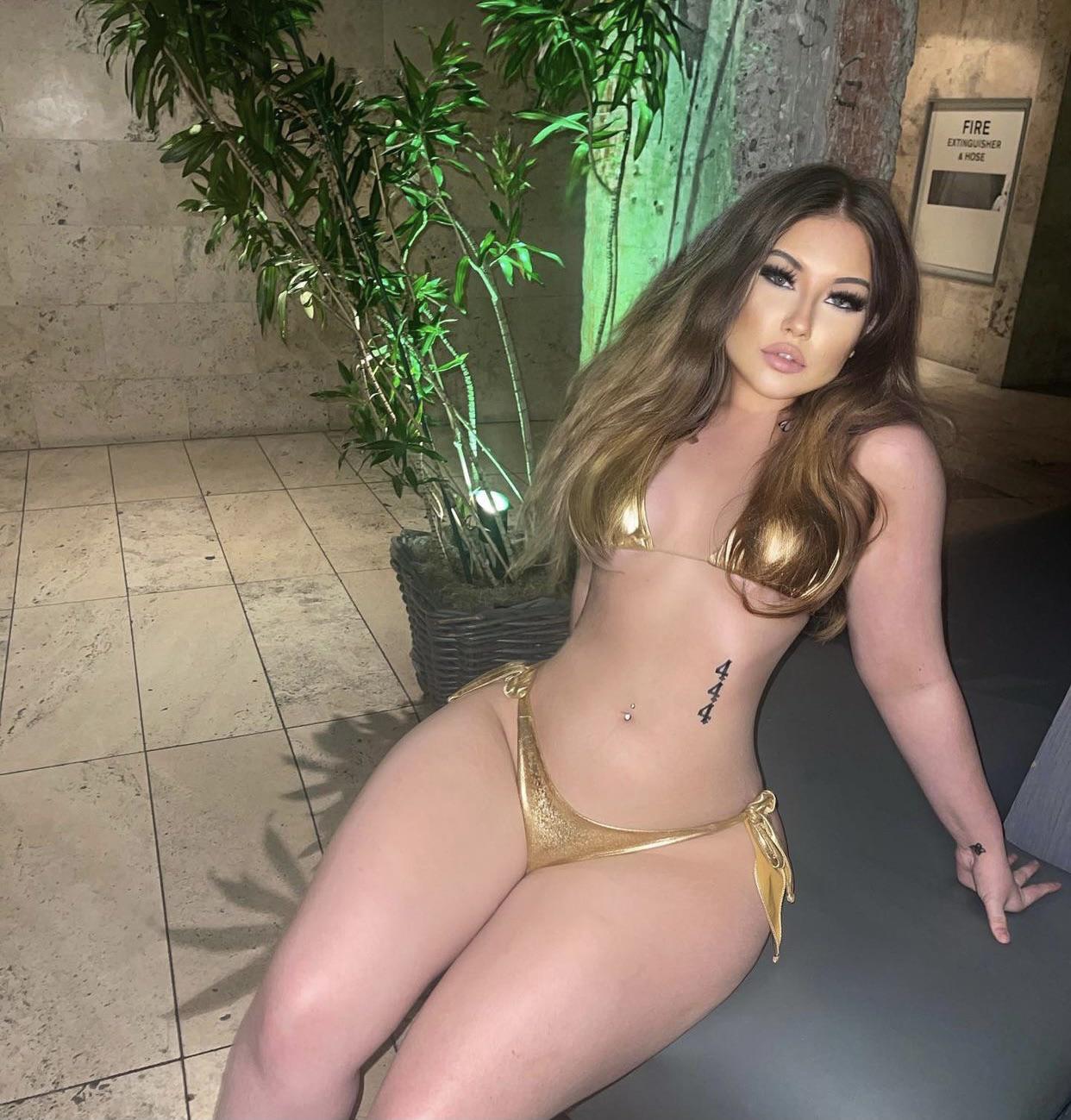 Curvaceous | Scrolller