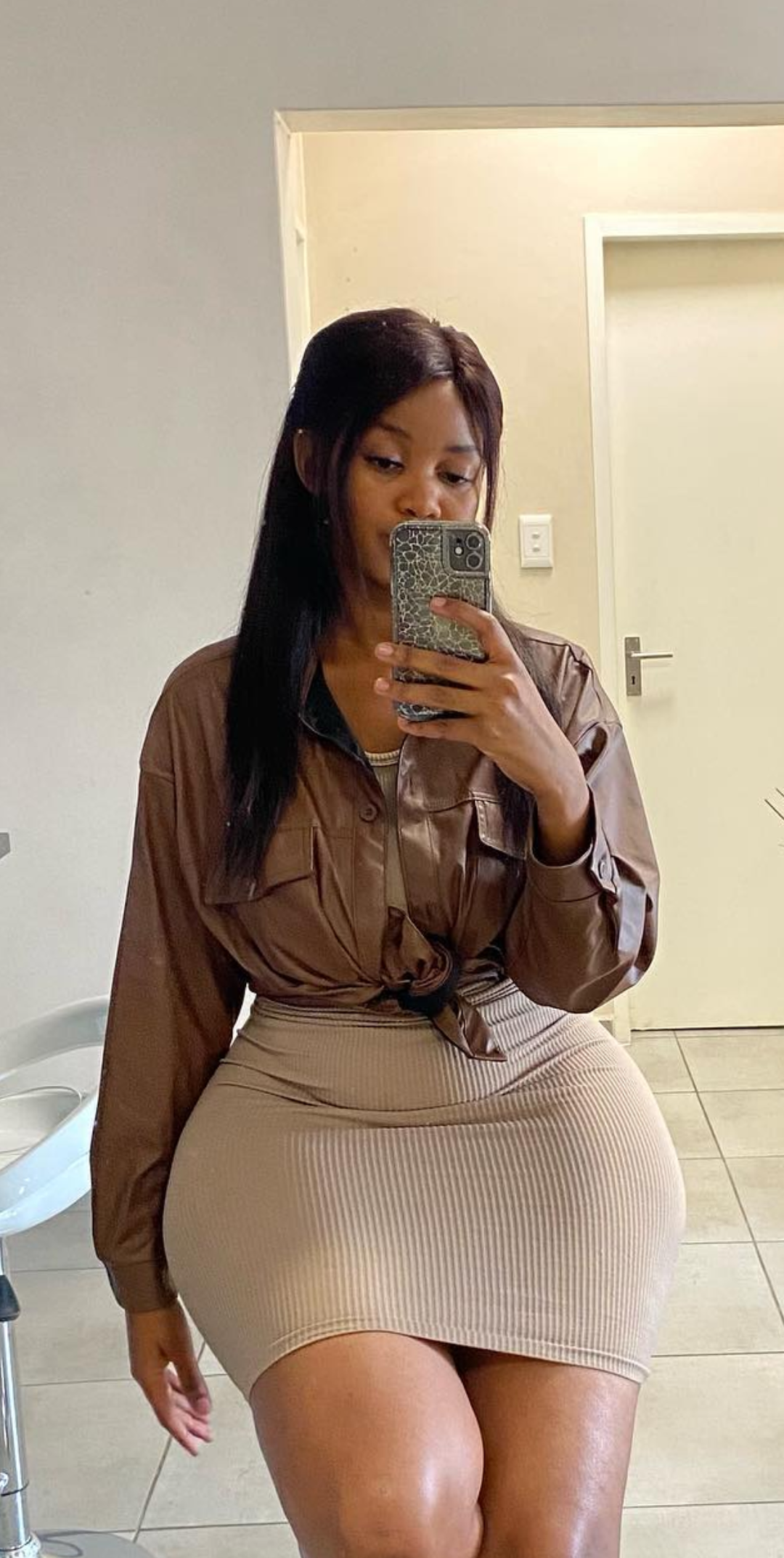 Curvy hottie | Scrolller