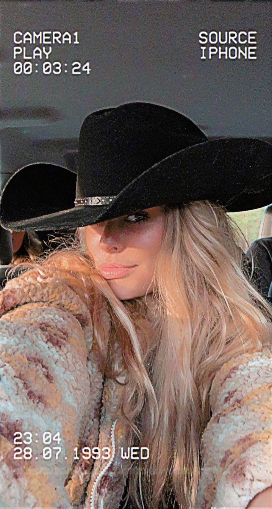 Cute Girls in Cowboy Hats | Scrolller