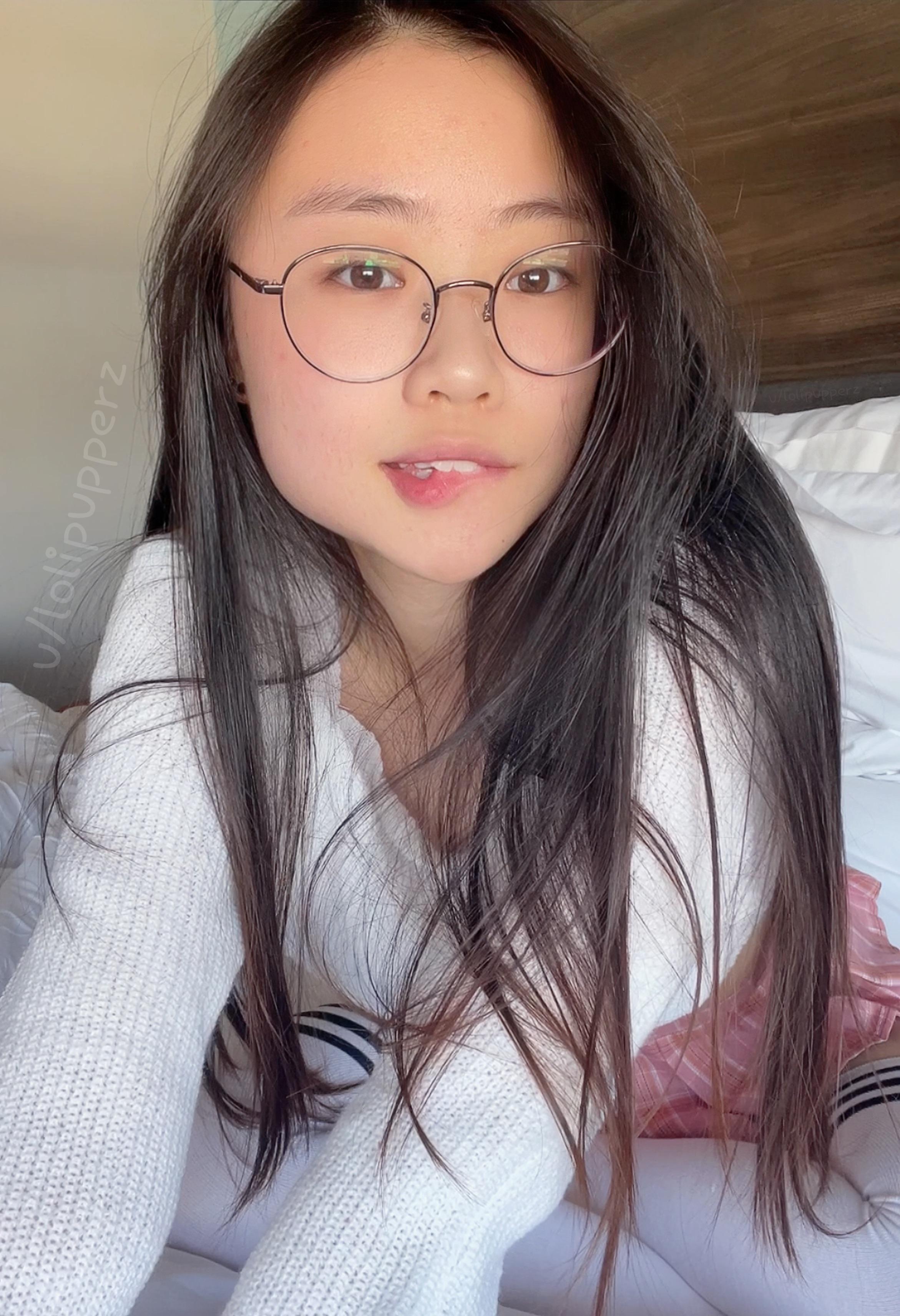 cute lil lip bite 💖 | Scrolller