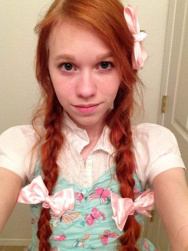 Cute selfie | Scrolller