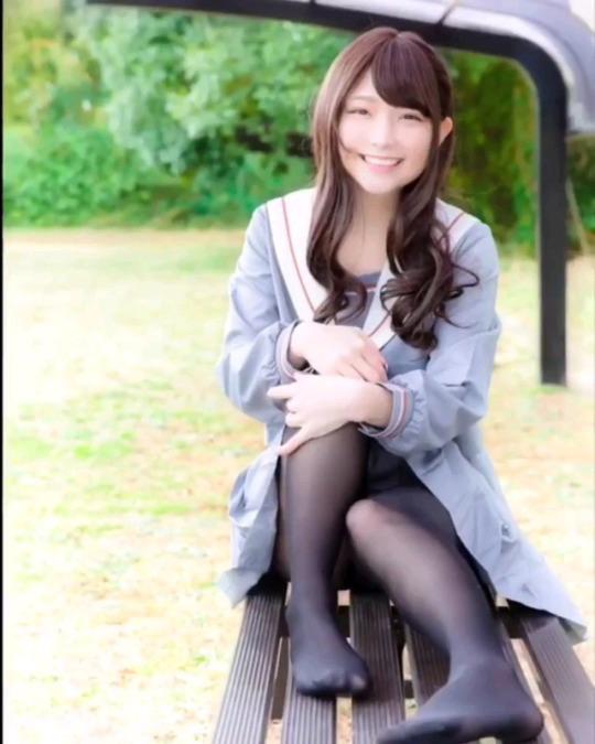 Cute smile x JK x Upskirt | Scrolller