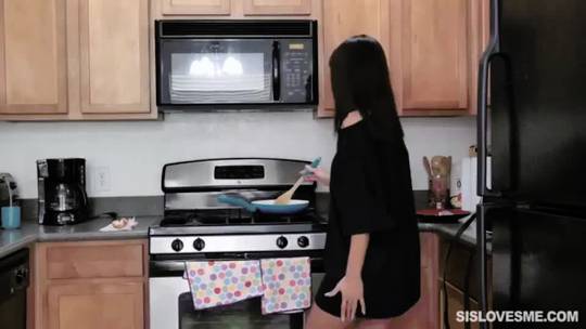 Dana Wolf - Sisloveme | Scrolller