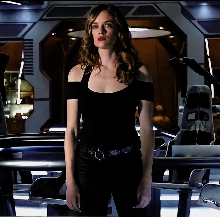 Danielle Panabaker | Scrolller