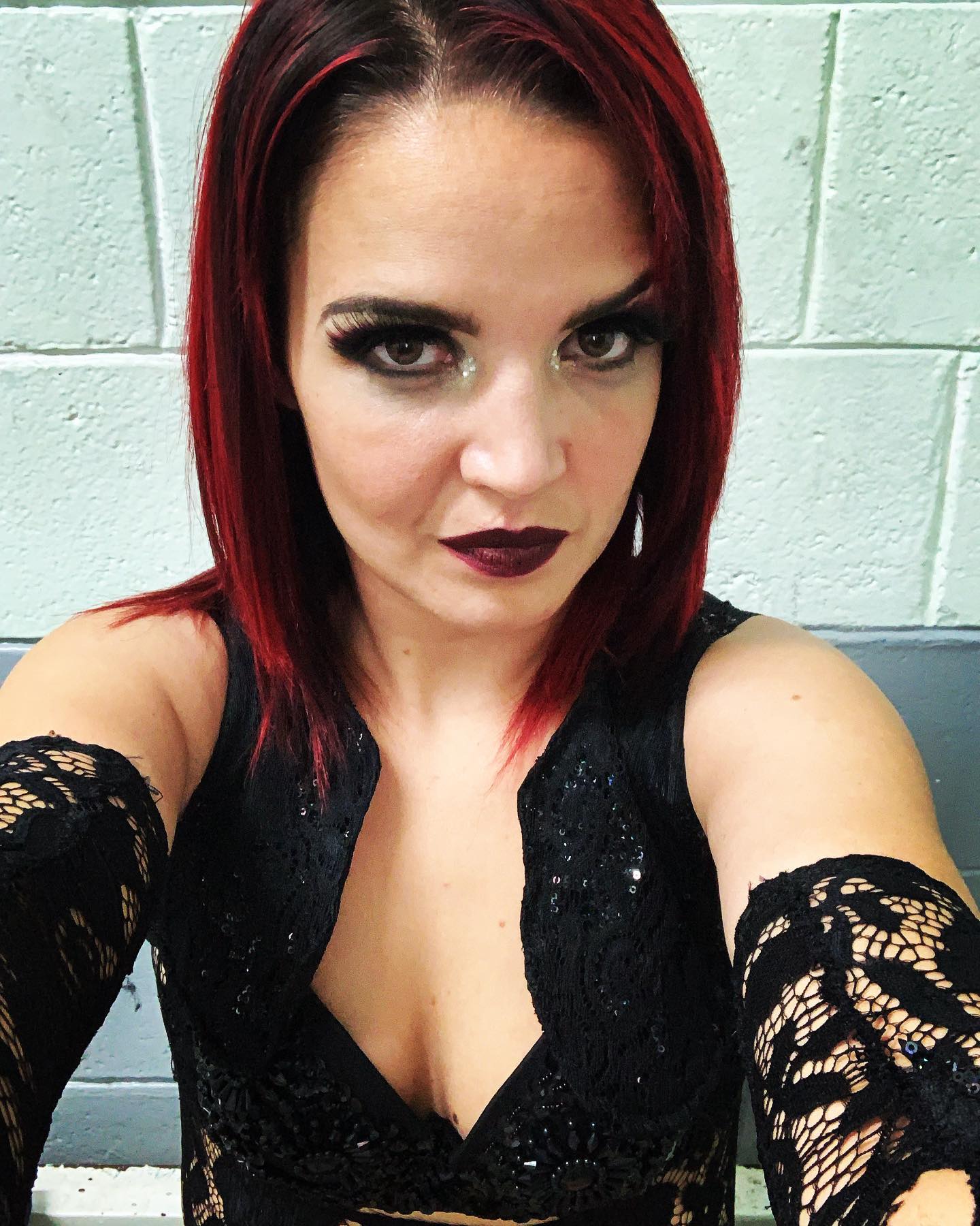 Dark Silueta | Scrolller