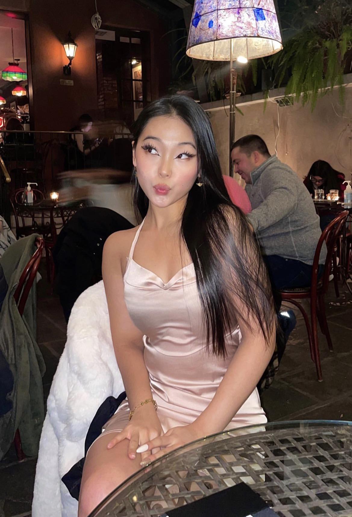 date night | Scrolller