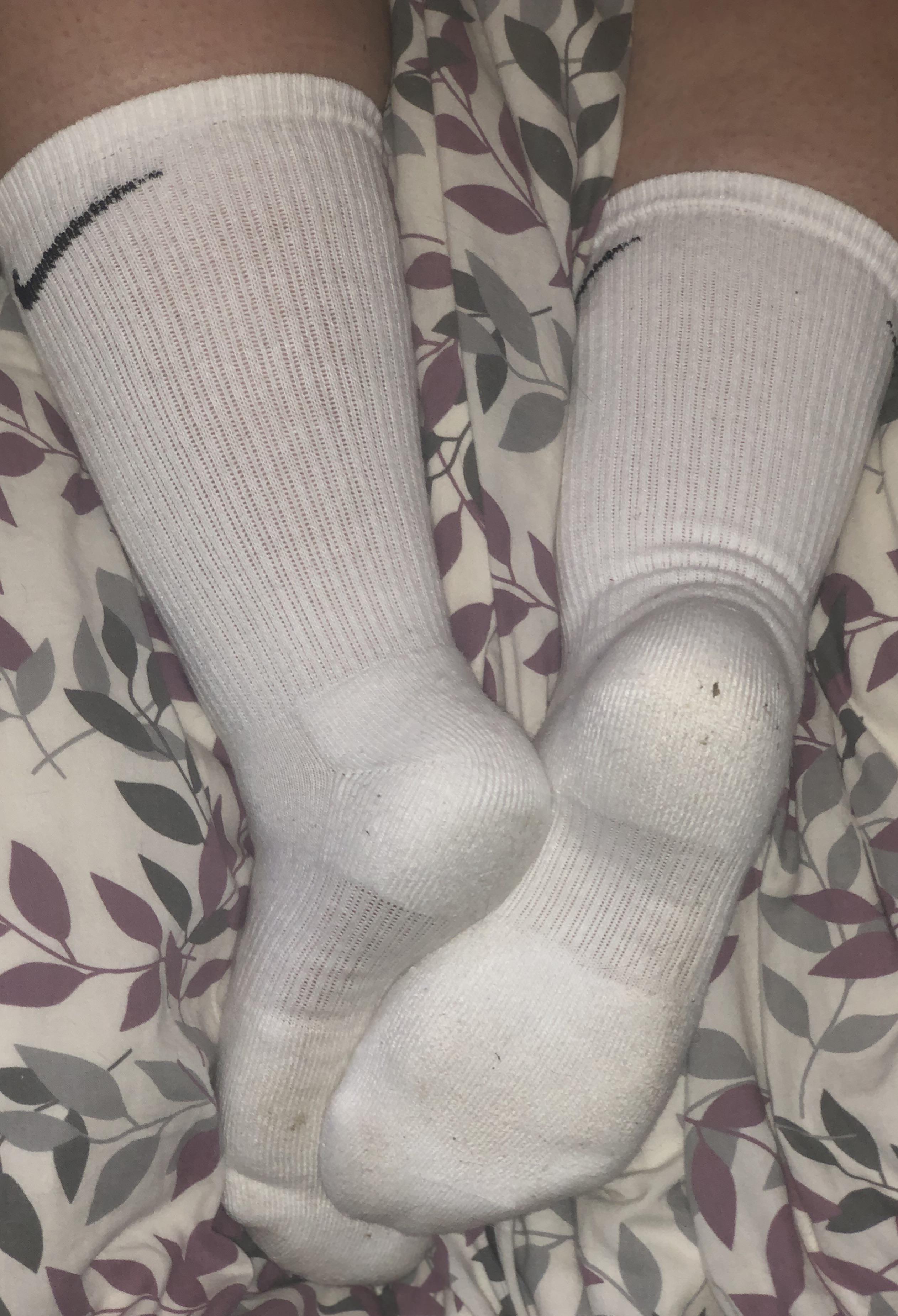 Day 3/10 wearing my Nike crew socks 🥵 these bad boys are stinking up really really good 😮‍💨 ...