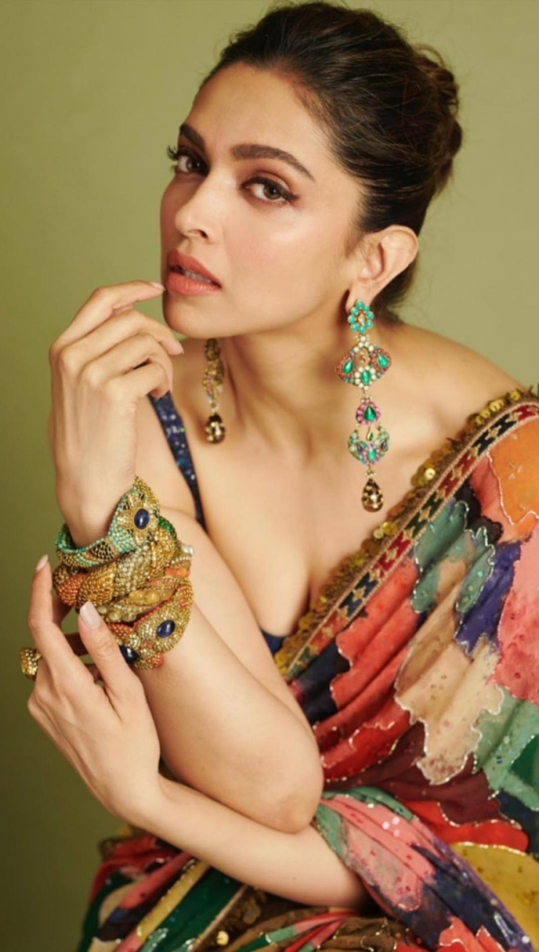 Deepika Padukone Lust At Its Peak Scrolller