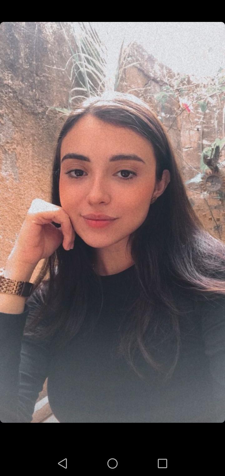 dilcia 24 deserves a good drenching buds help me with loads on her face. dm for more or if ya ...