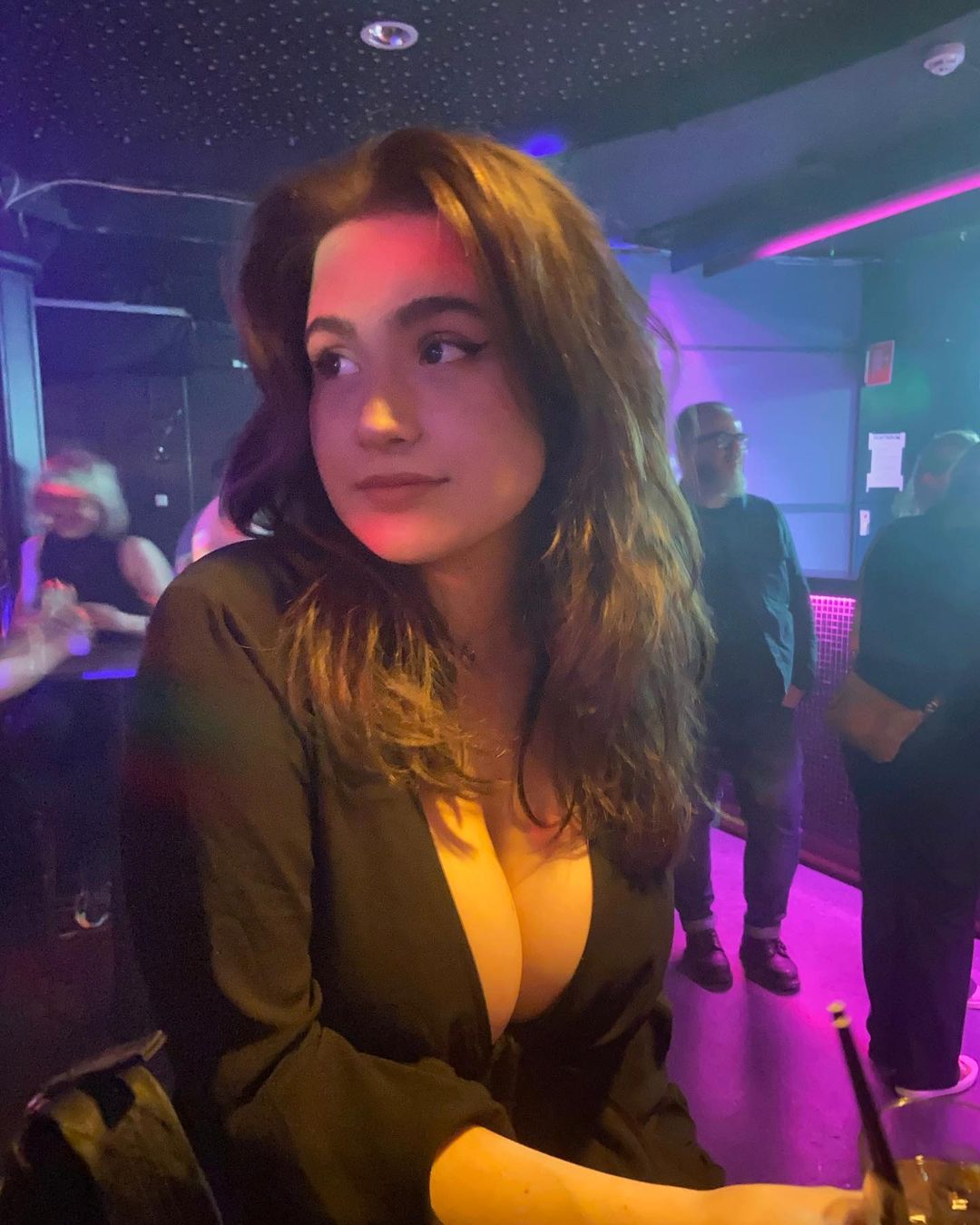 Distracted | Scrolller