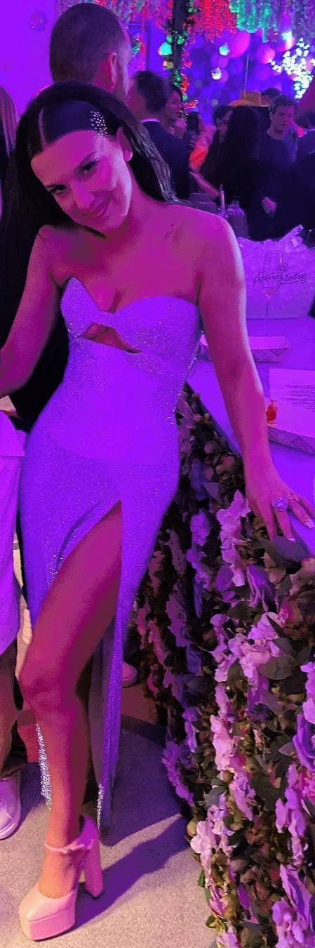 Dm my Reddit for a good time with her. NL | Scrolller