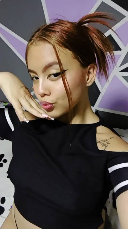 Do I look breedable at just 19? | Scrolller