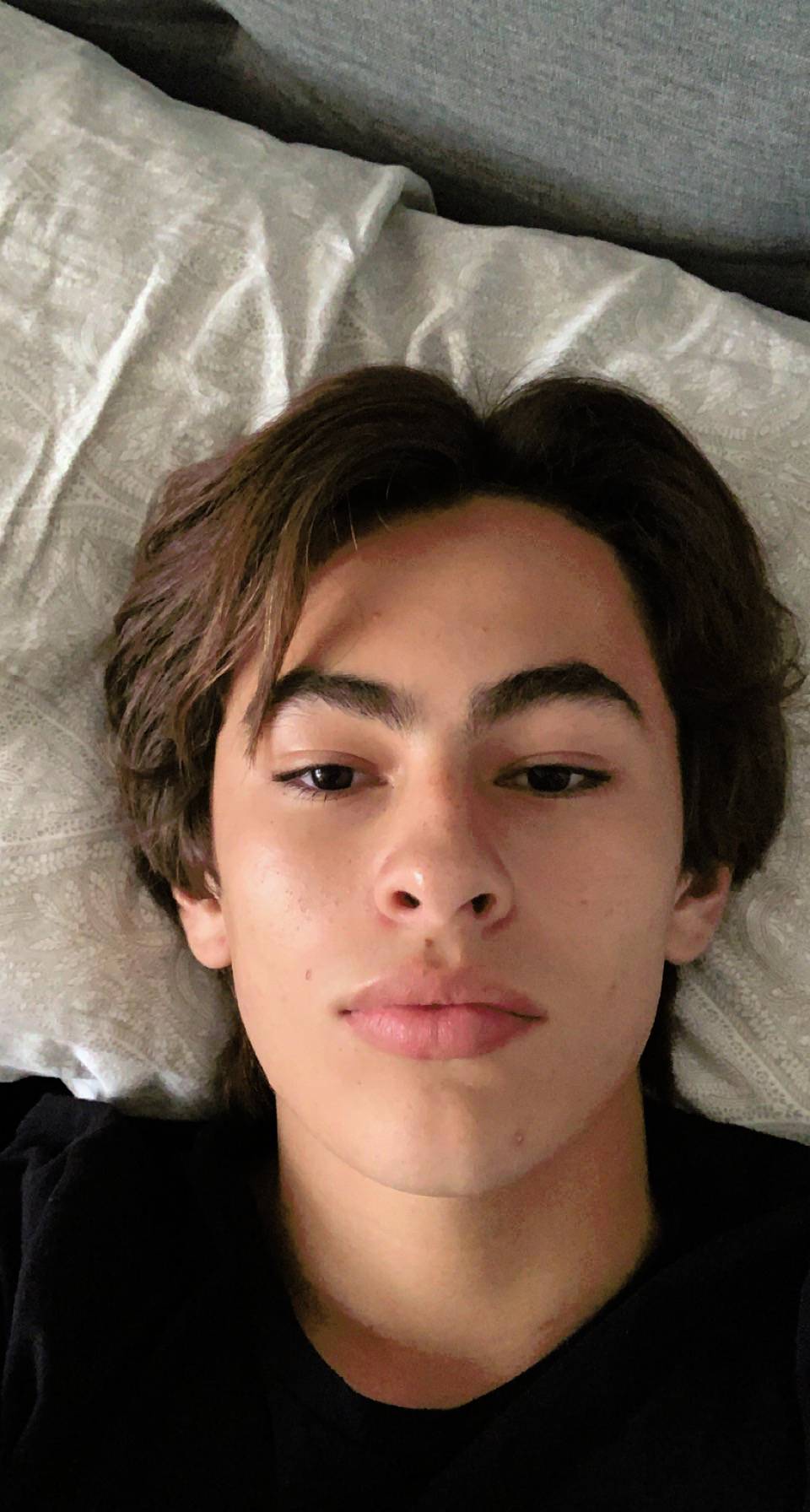 Do I look good? Rate me from 1-10 please | Scrolller