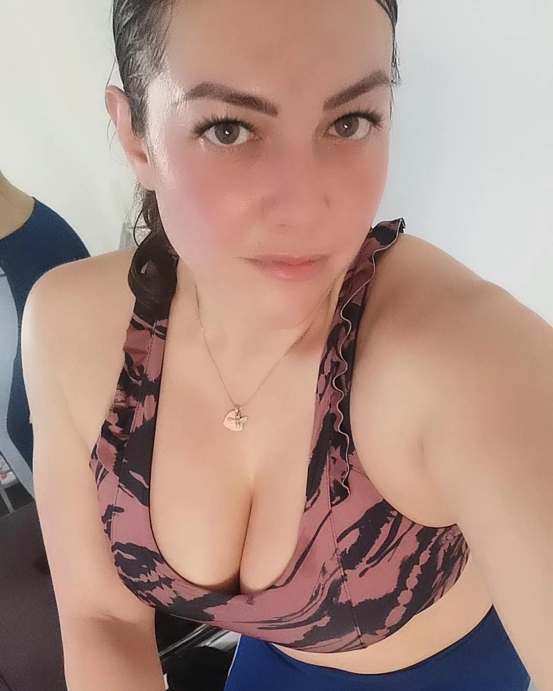 do I need a gym buddy? | Scrolller